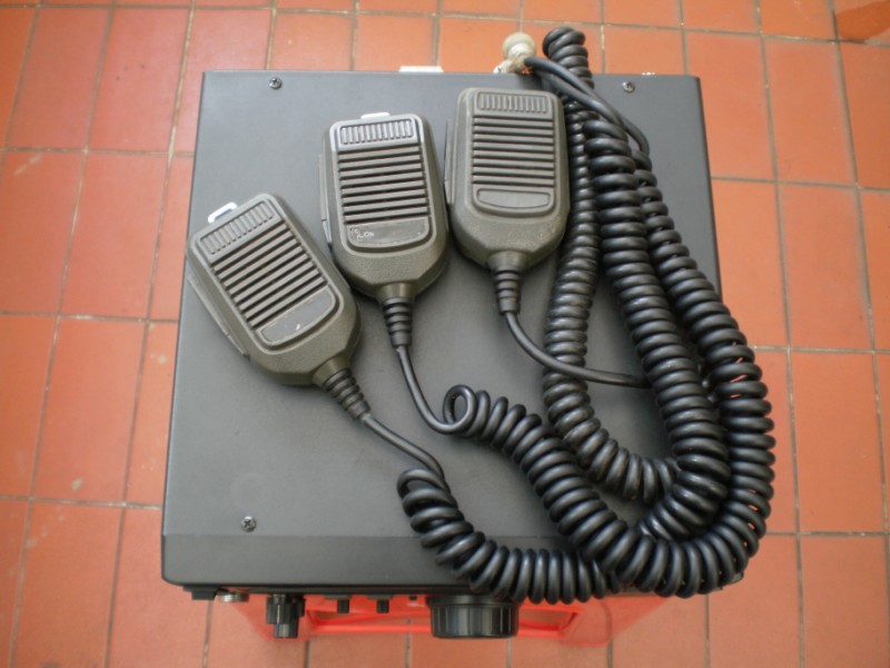 dbest-radio: ICOM IC-77 terjual